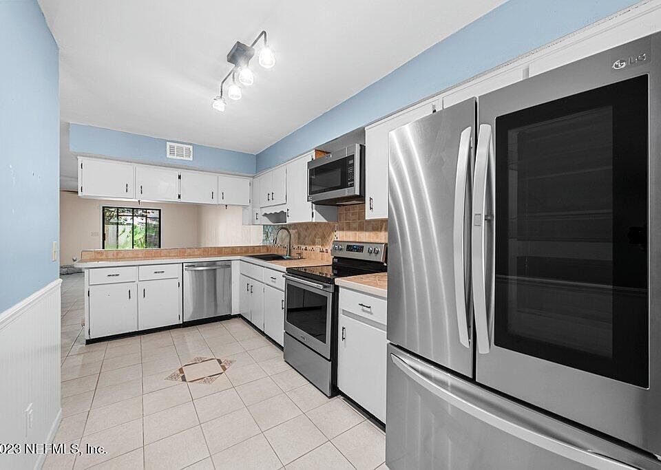 2137 DUNES WAY DR W, Jacksonville, FL 32225 | Zillow
