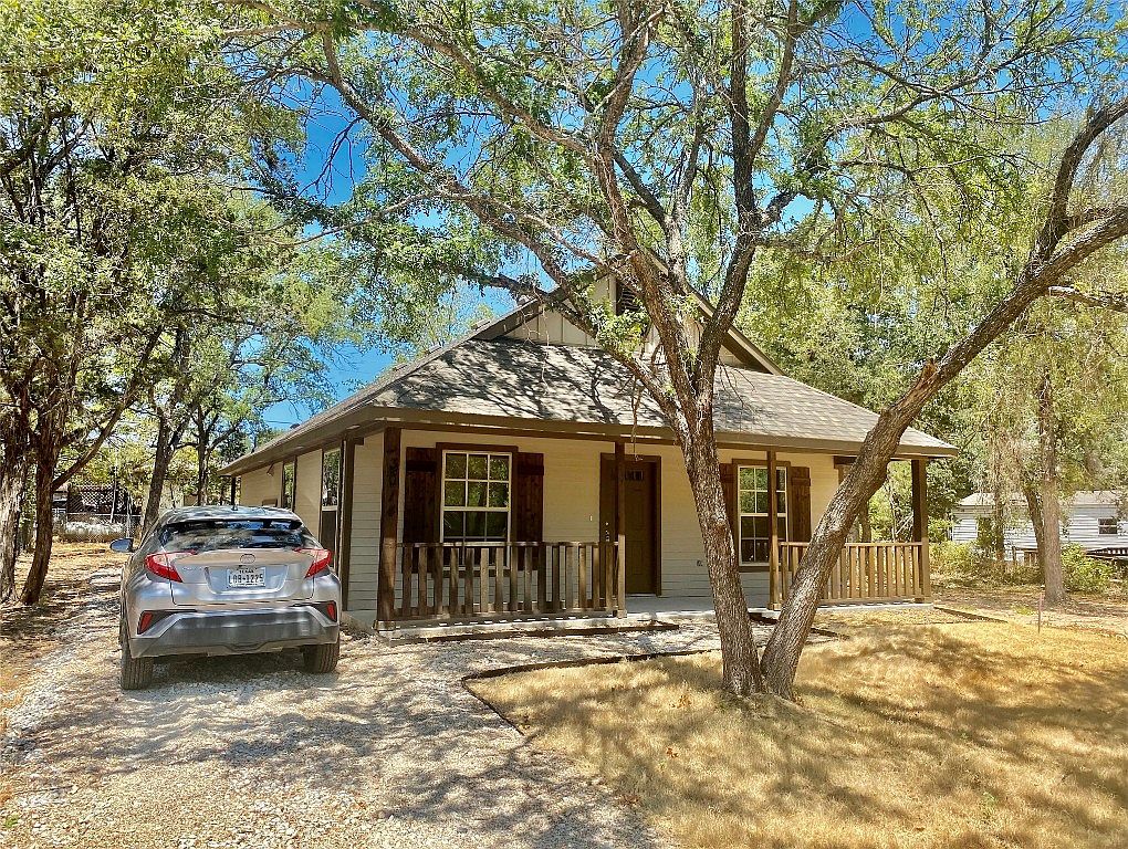 3014 Beechwood St, Granbury, TX 76048 | MLS #20399027 | Zillow