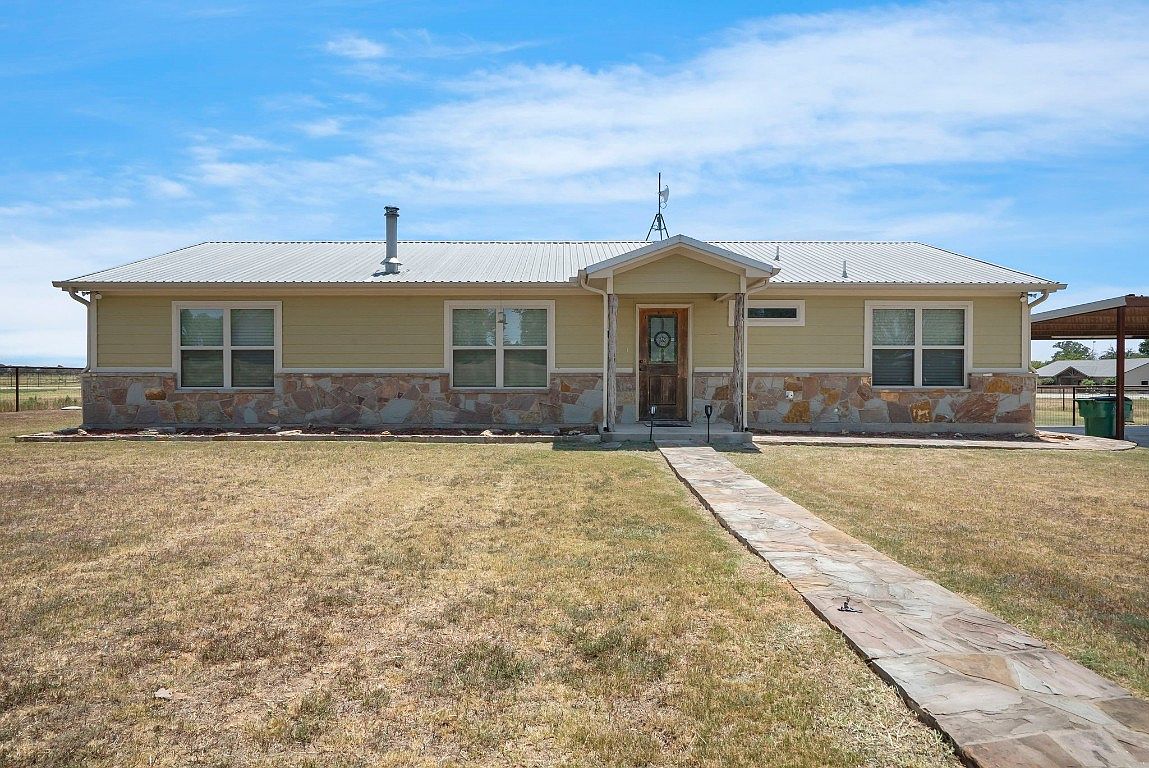 800 Riley Ln, Tolar, TX 76476 | Zillow