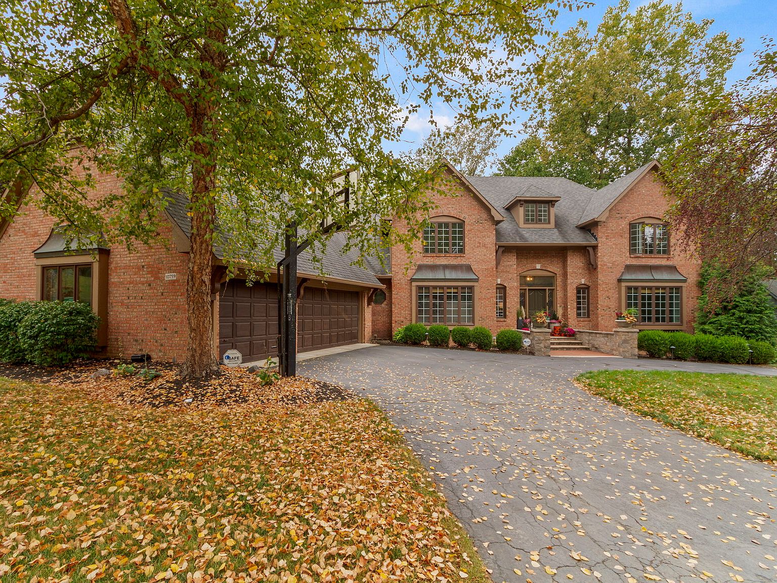 10759 Canoe Ct, Indianapolis, IN 46236 | MLS #21945630 | Zillow