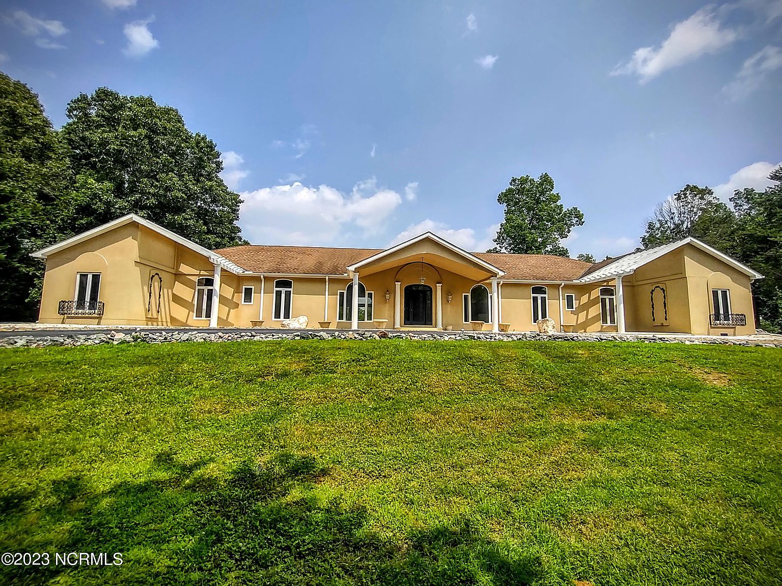 403 Pinewood Lane, High Point, NC 27262 | MLS #100392266 | Zillow