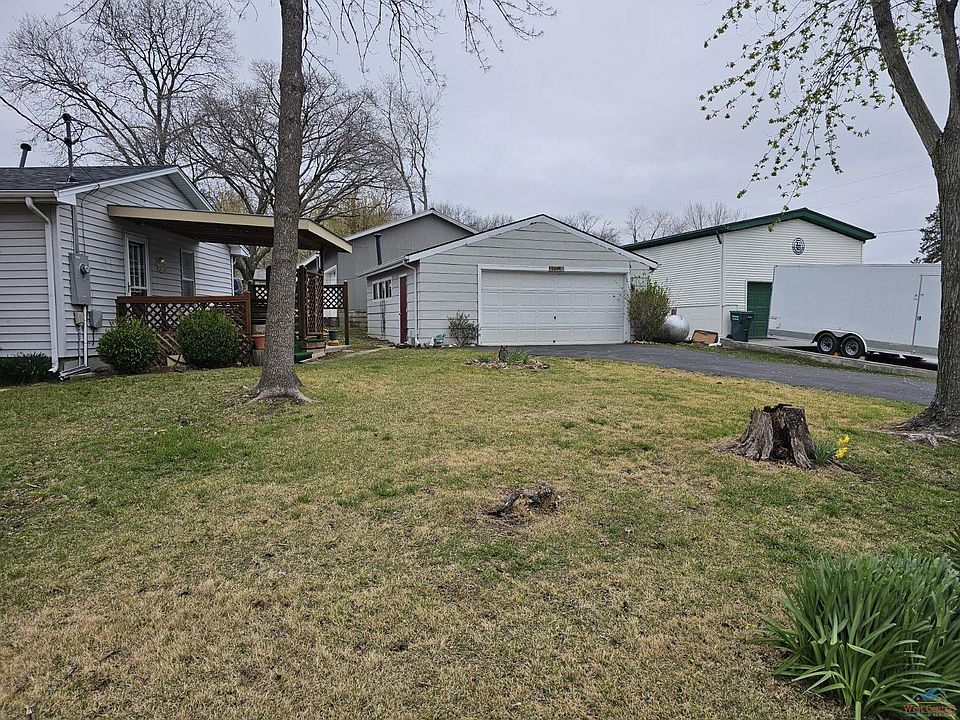 26691 Waterfront Dr, Warsaw, MO 65355 | Zillow