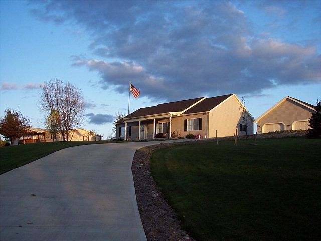 98 Cole St, Sayre, PA 18840 | Zillow