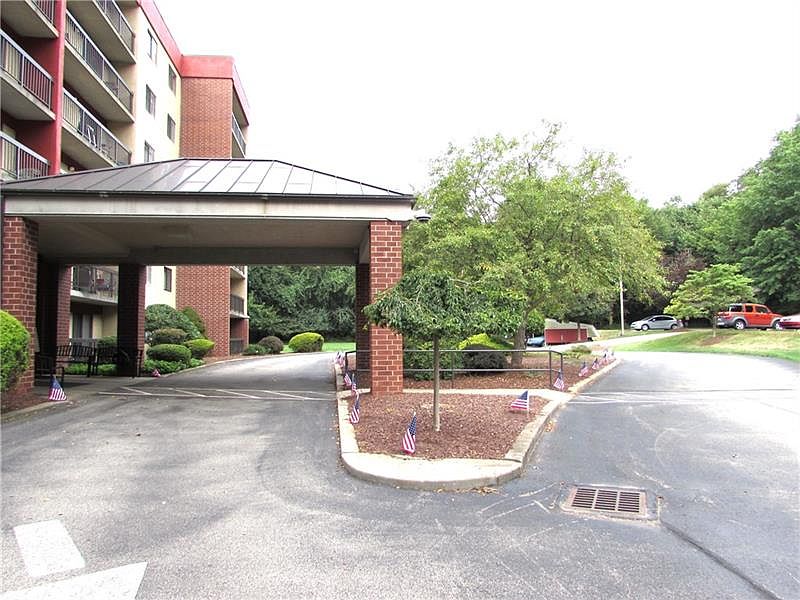 1987 Centurion Dr Pittsburgh, PA, 15221 - Apartments for Rent | Zillow