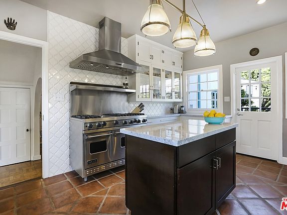 3272 Lowry Rd, Los Angeles, CA 90027 | Zillow