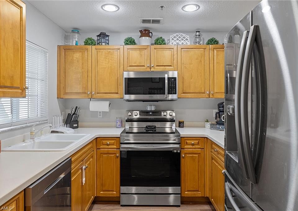 9445 Ivy Brook Run APT 1103, Fort Myers, FL 33913 | Zillow