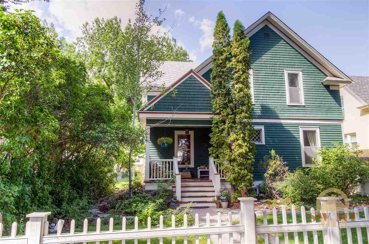 120 S 3rd St, Livingston, MT 59047 | Zillow