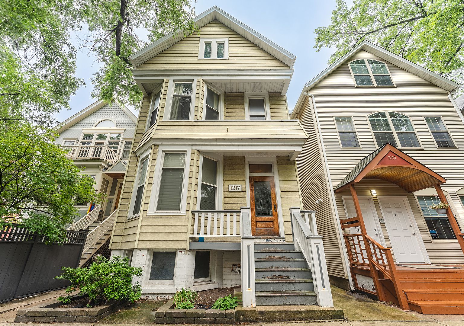 1217 W George St, Chicago, IL 60657 | Zillow