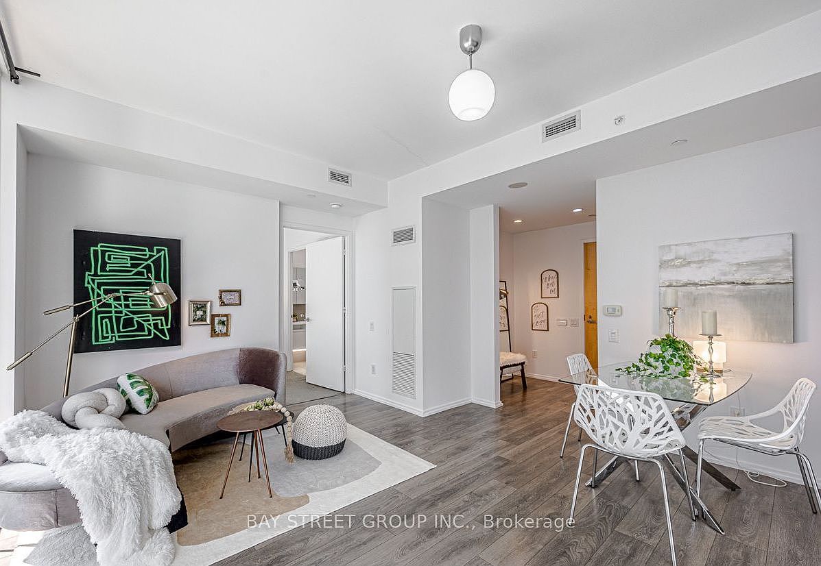 45 Charles St E #3811, Toronto, ON M4Y 0B8 | Zillow