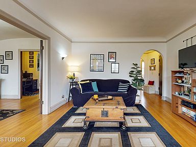 835 Erie St APT 2, Oak Park, IL 60302 | Zillow