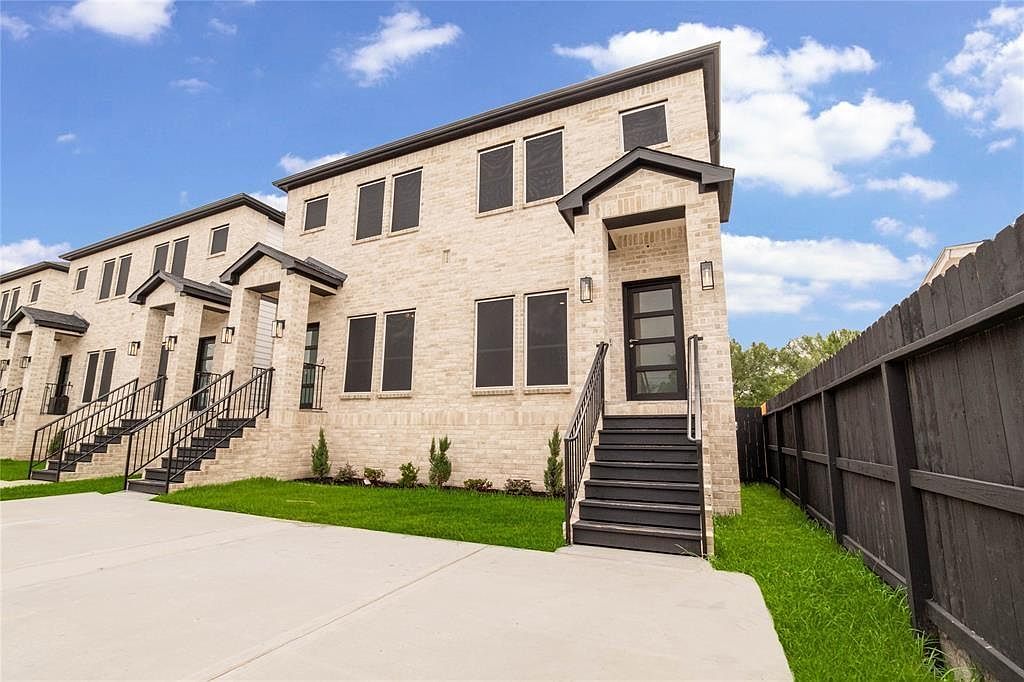 3708 Easy St #B, Houston, TX 77026 | Zillow