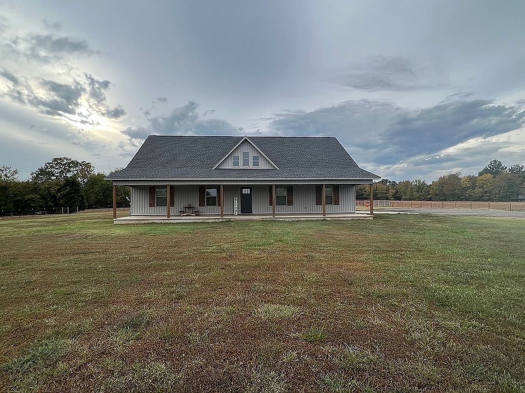 10594 Humpback Rd, Dardanelle, AR 72834 | Zillow