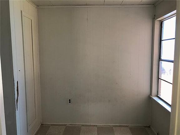 817 Miller St, Sulphur, LA 70663 | Zillow