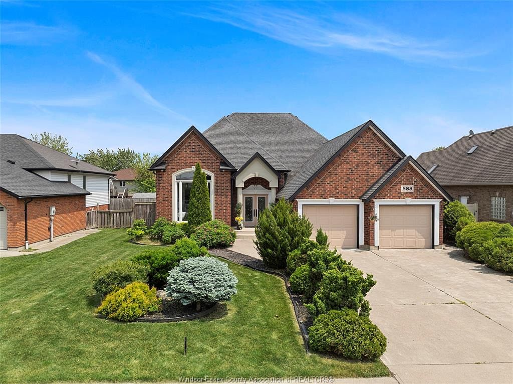 888 Driftwood Cres, Lakeshore, ON N8L 1G4 | MLS #25015395 | Zillow