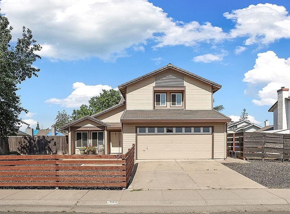 304 Emerald Oak Dr, Galt, CA 95632 | MLS #223060007 | Zillow