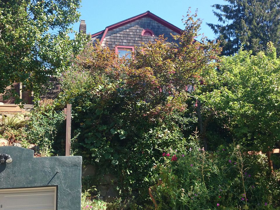 174 Ward St, Seattle, WA 98109 | Zillow