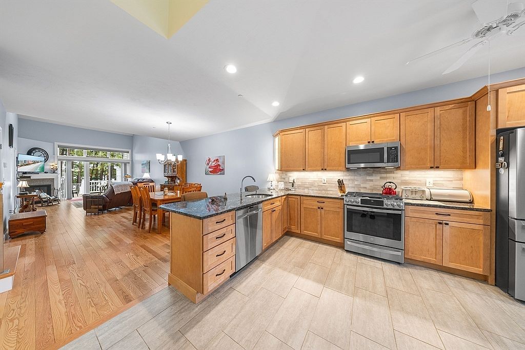 19 Pine Ridge Way #19, Carver, MA 02330 | MLS #73380385 | Zillow