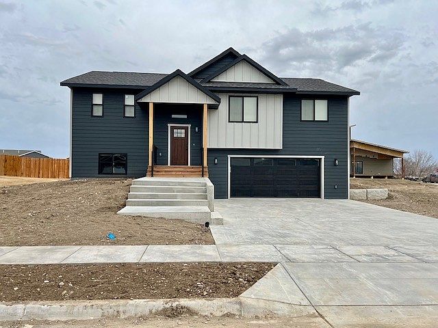 3740 Sako Ct, Rapid City, SD 57703 | Zillow