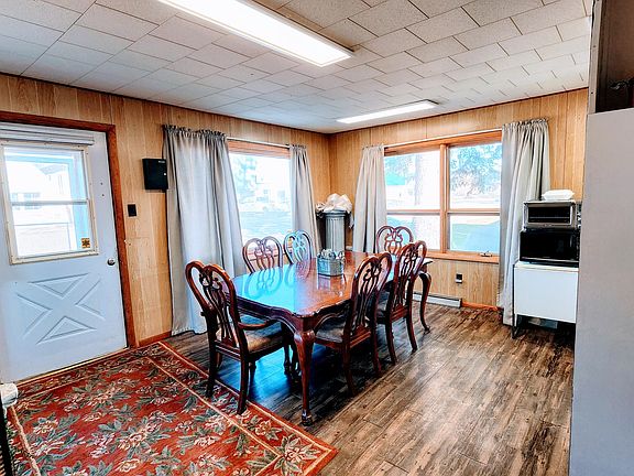 2028 Main St, Edmore, MI 48829 | MLS #24005659 | Zillow