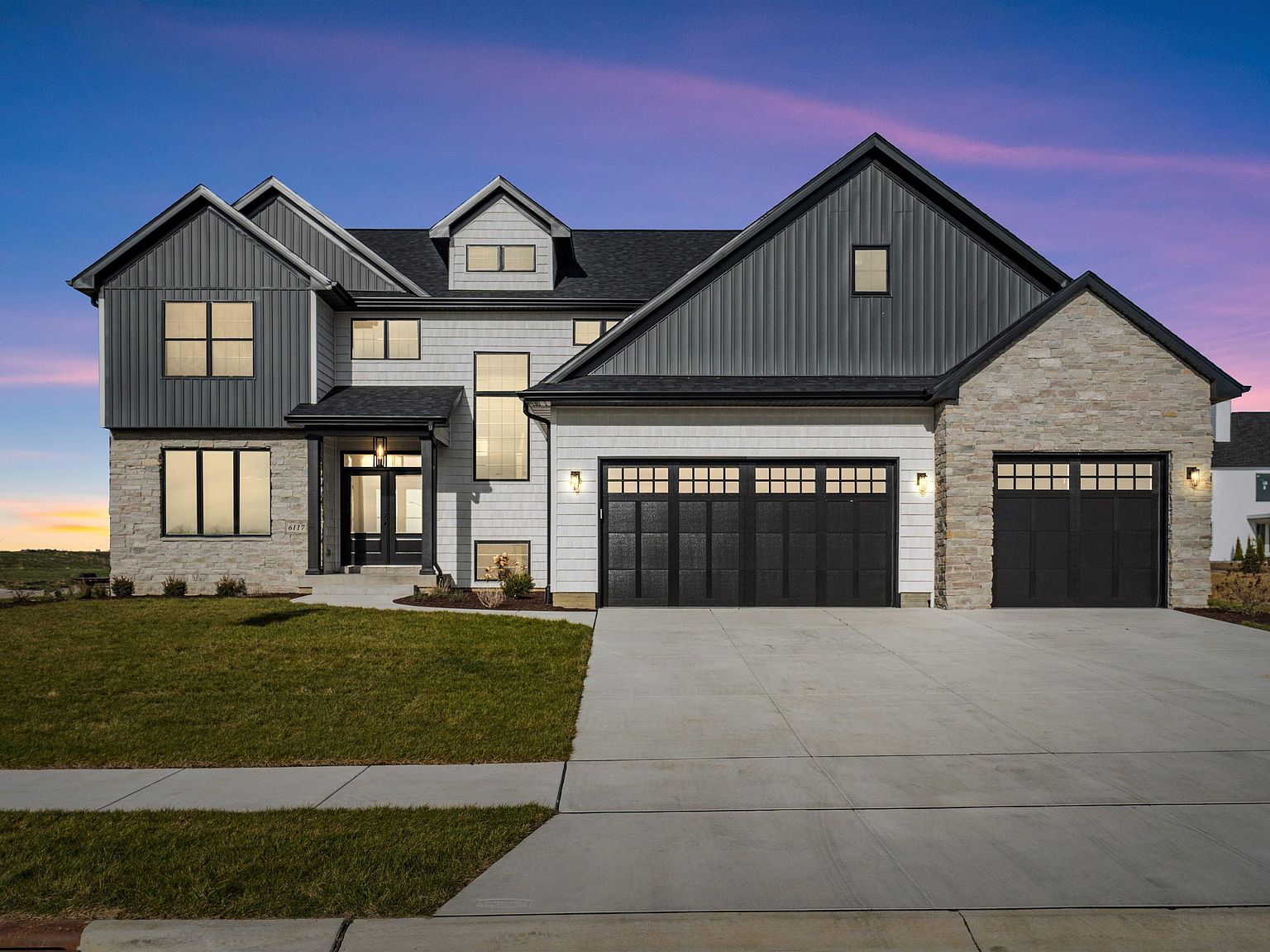 6117 Ryan Rd, Bettendorf, IA 52722 | Zillow