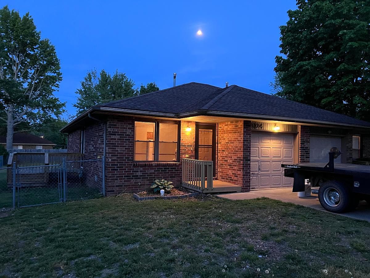3724 N Farm Road 165 Ln #165, Springfield, MO 65803 | Zillow