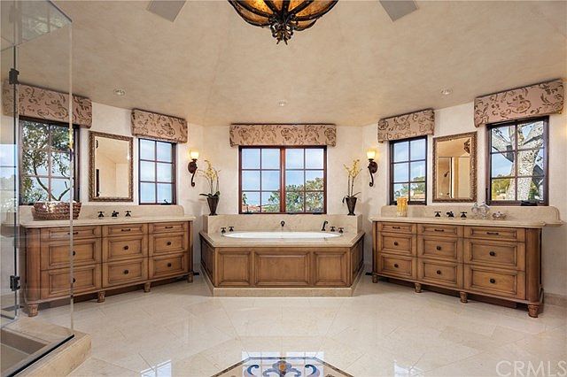 USC Football: Inside Lincoln Riley's $17.2 million Los Angeles area mansion