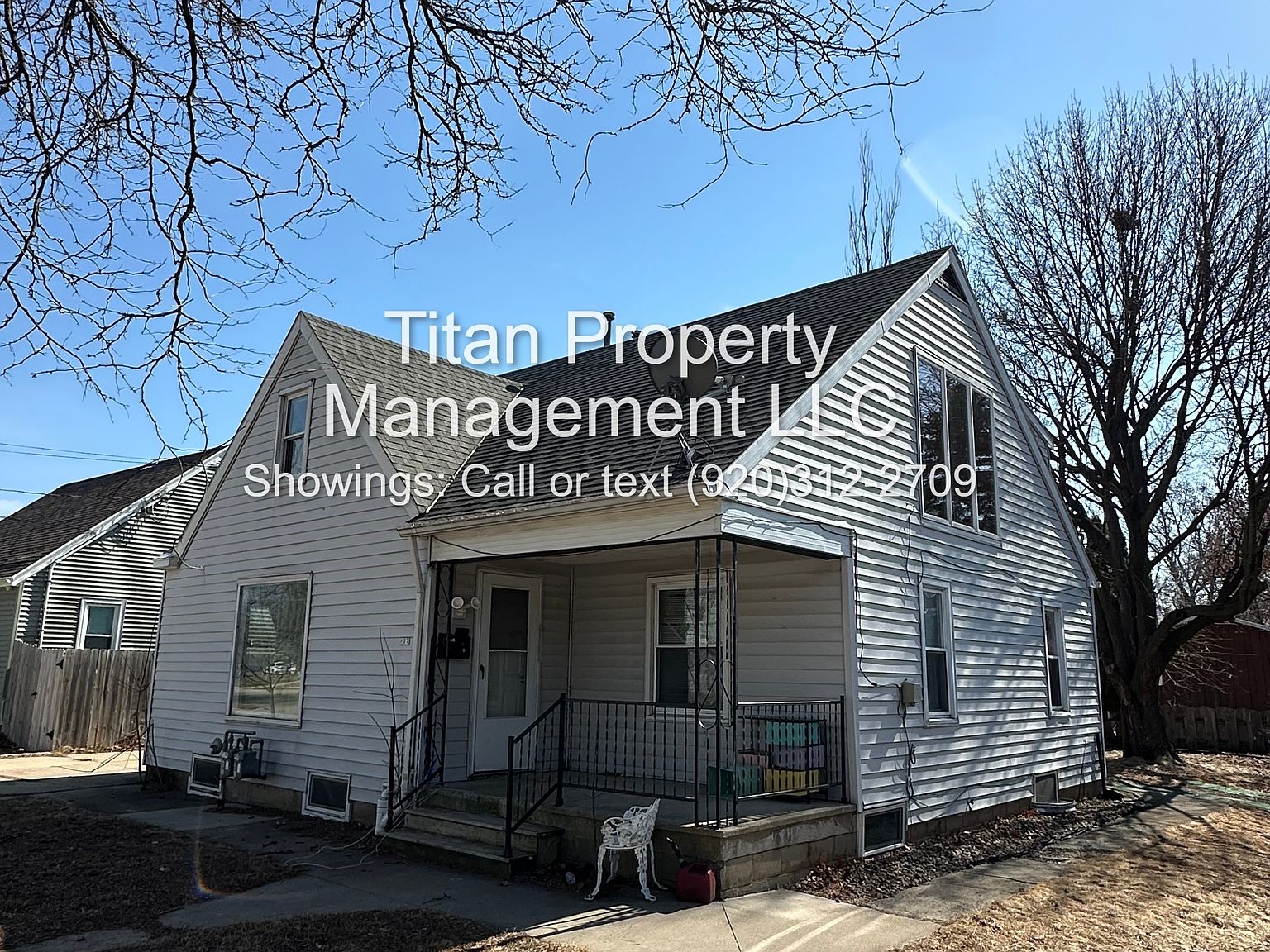 127 1/2 Elm St, Combined Locks, WI 54113 | Zillow