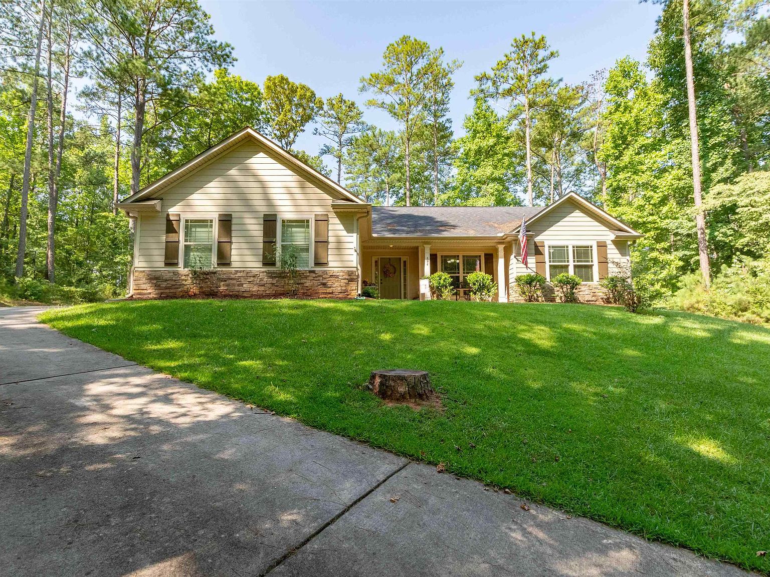 894 Happy Valley Cir, Newnan, GA 30263 | MLS #10185450 | Zillow