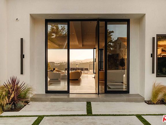 903 Linda Flora Dr, Los Angeles, CA 90049 | MLS #24-404655 | Zillow