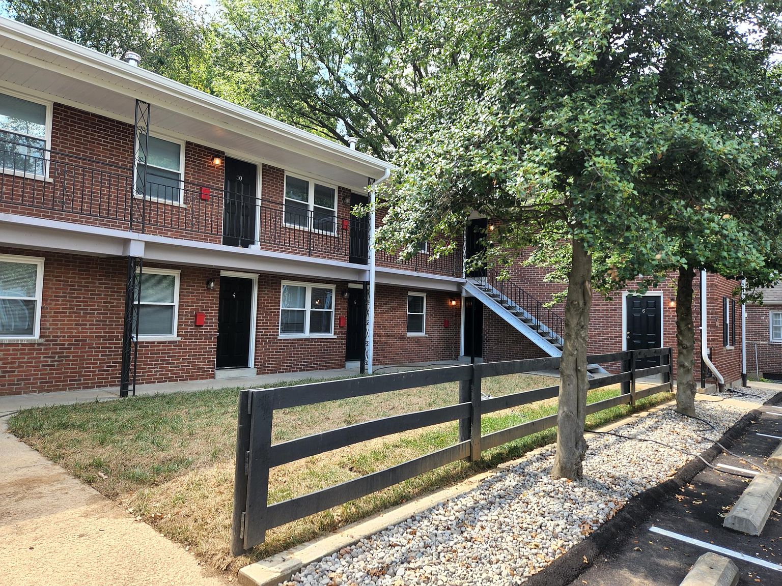 2412 Mount Claire Ave APT 7, Louisville, KY 40217 | Zillow