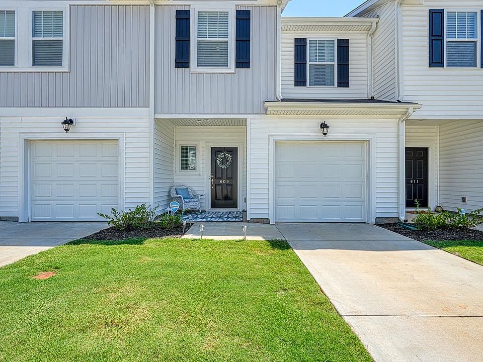609 Reese Ln, Greenville, SC 29617 | Zillow