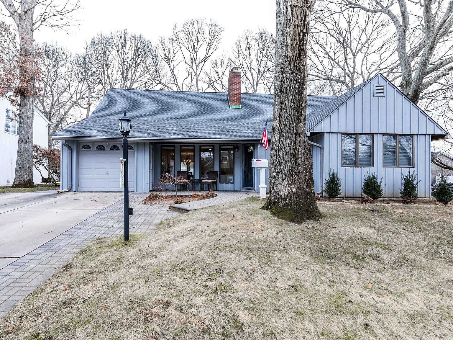 19 Cooper Beach Pl, Merrick, NY 11566 | Zillow