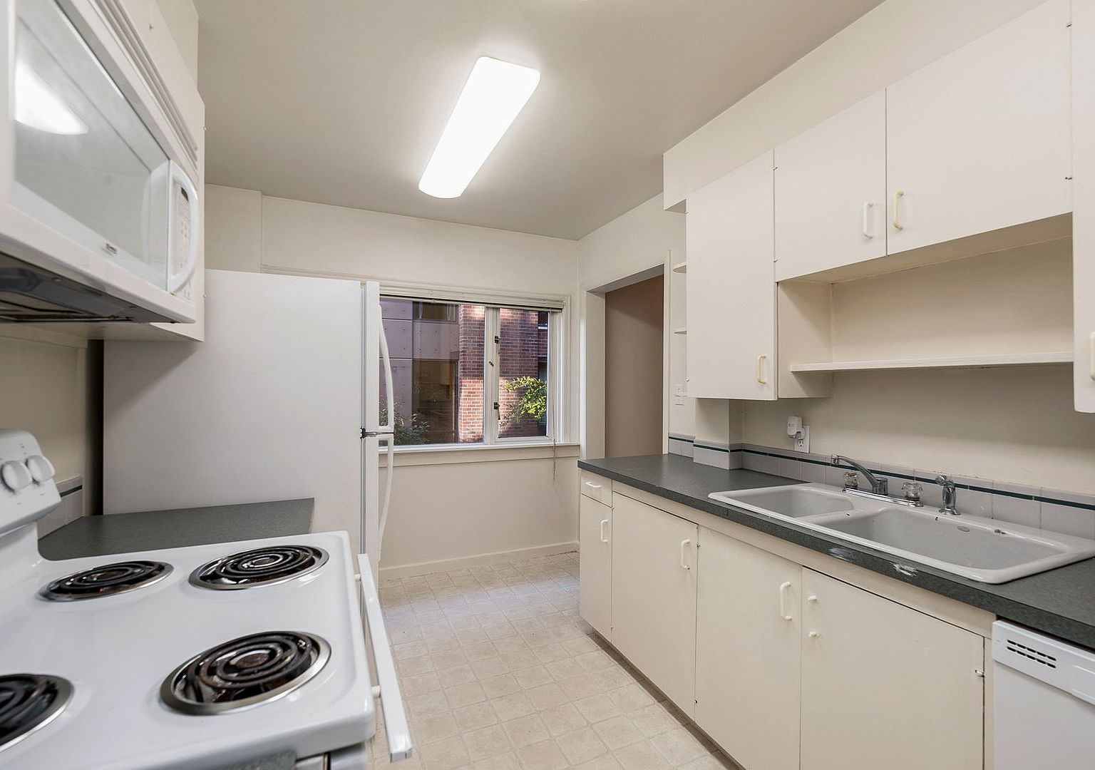 203 W Comstock St #18243355, Seattle, WA 98119 | Zillow