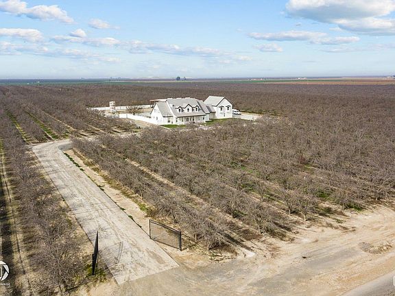 18045 Magnolia Ave, Shafter, CA 93263 | MLS #202311054 | Zillow