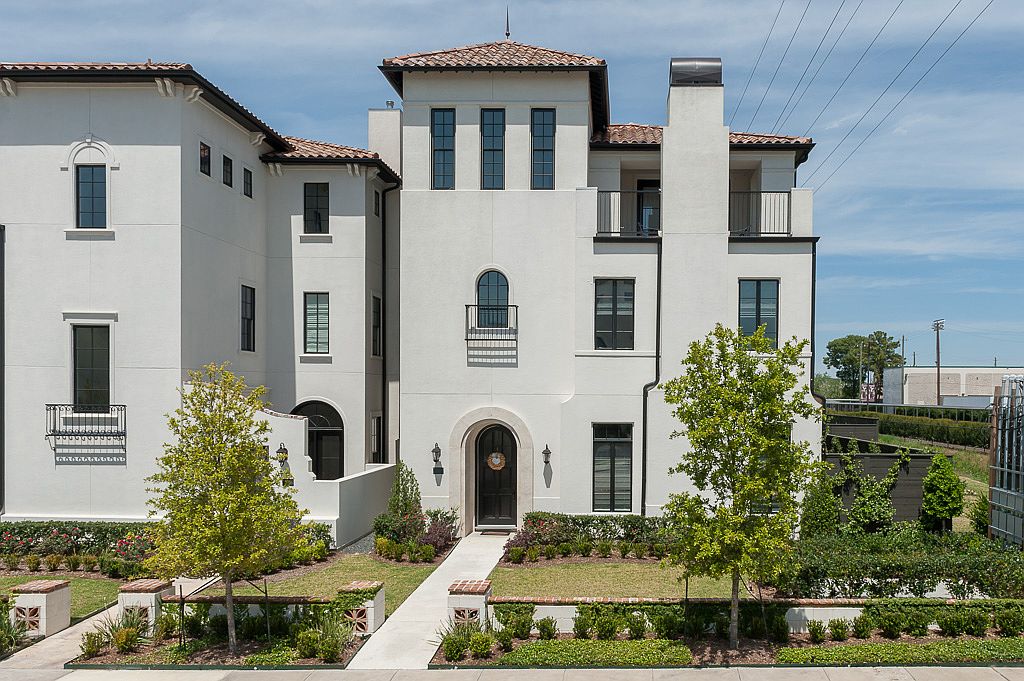 7502 Awty School Ln, Houston, TX 77055 | Zillow