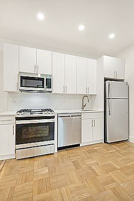 225 E 202nd St APT 2C, Bronx, NY 10458 | Zillow