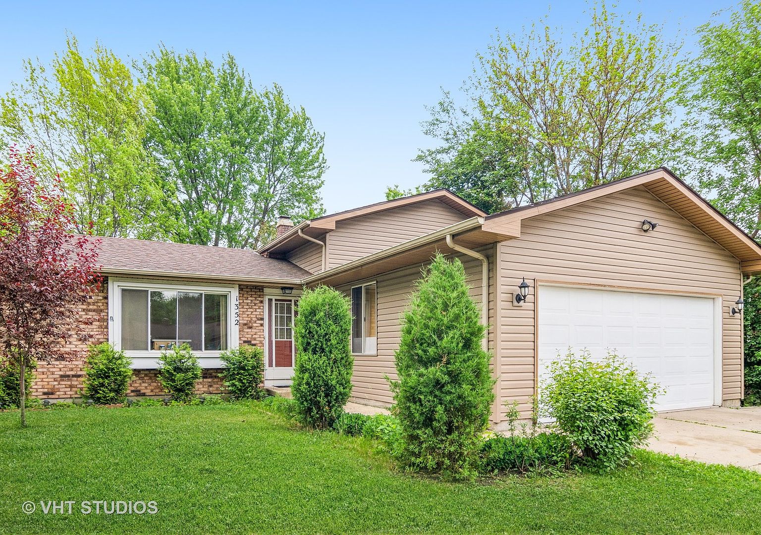 1352 Todd Farm Ct, Elgin, IL 60123 | Zillow