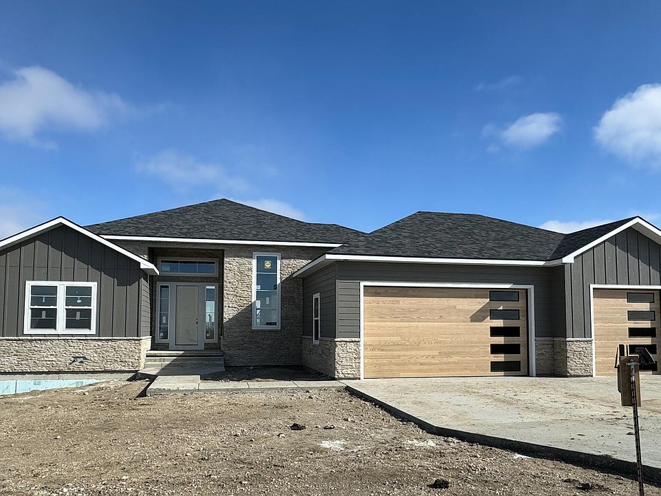 5062 Arrowhead Pl, Williston, ND 58801 | MLS #4010390 | Zillow