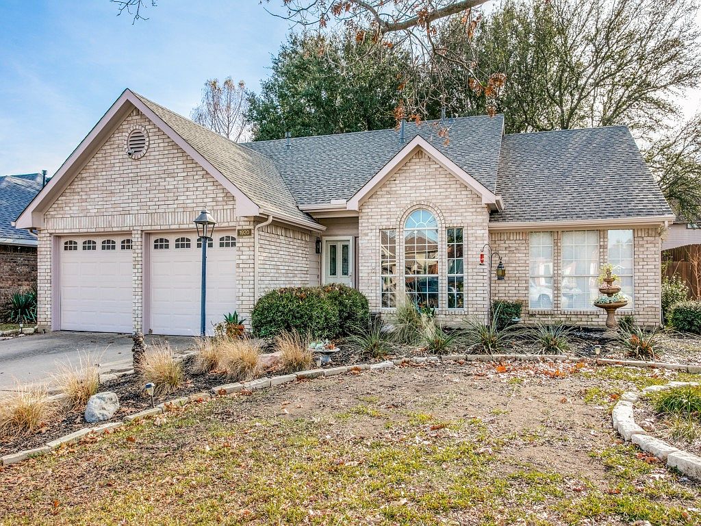 1920 Wood Crest Dr, Grapevine, TX 76051 | Zillow