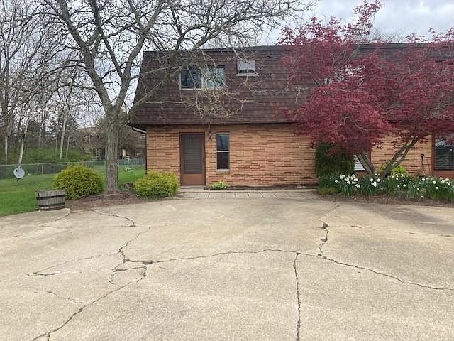 555 Marks Rd #B, Valley City, OH 44280 | Zillow