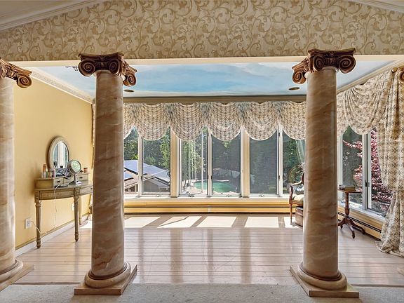 6 Cambridge Dr, Smithtown, NY 11787 | MLS #3412690 | Zillow