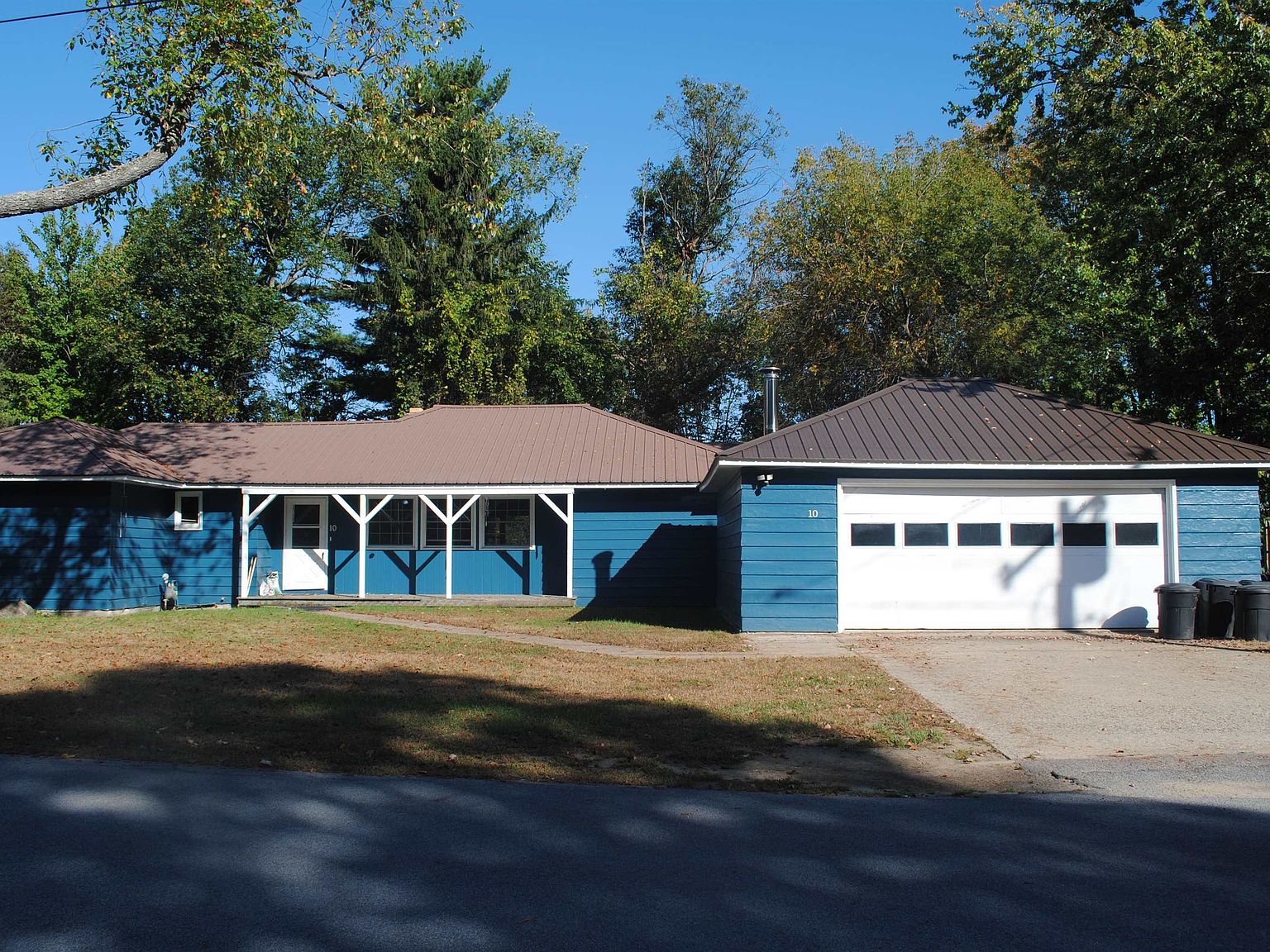 10 Riverside Dr, Massena, NY 13662 | MLS #49867 | Zillow