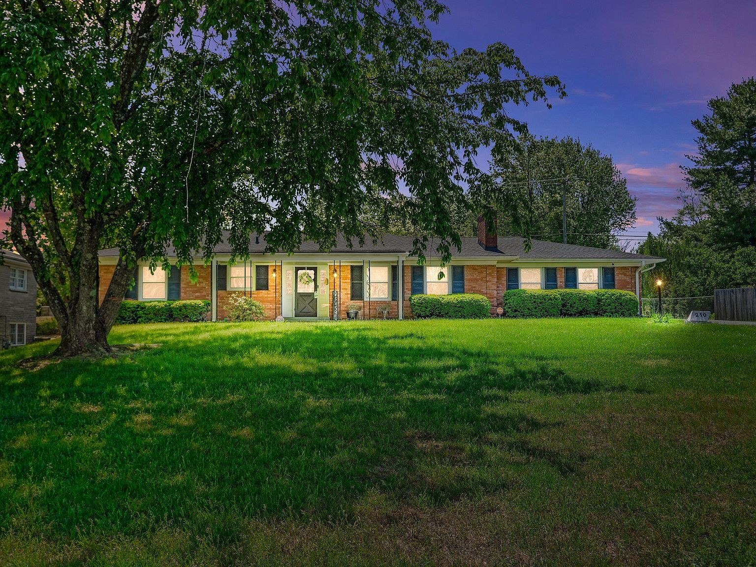 210 Wilson Downing Rd, Lexington, KY 40517 | MLS #24008405 | Zillow