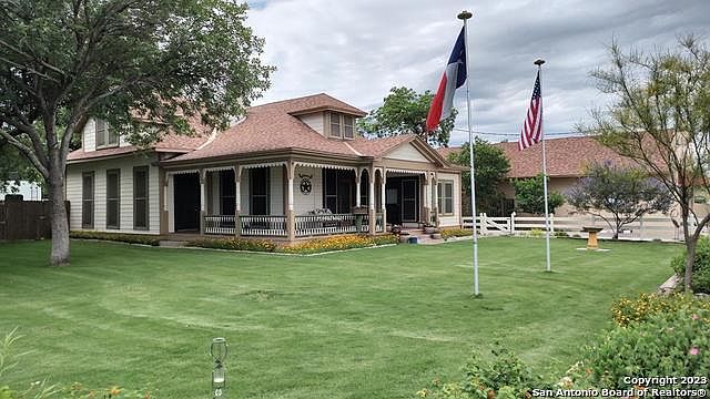 101 N 11th St, Junction, TX 76849 | MLS #1698927 | Zillow
