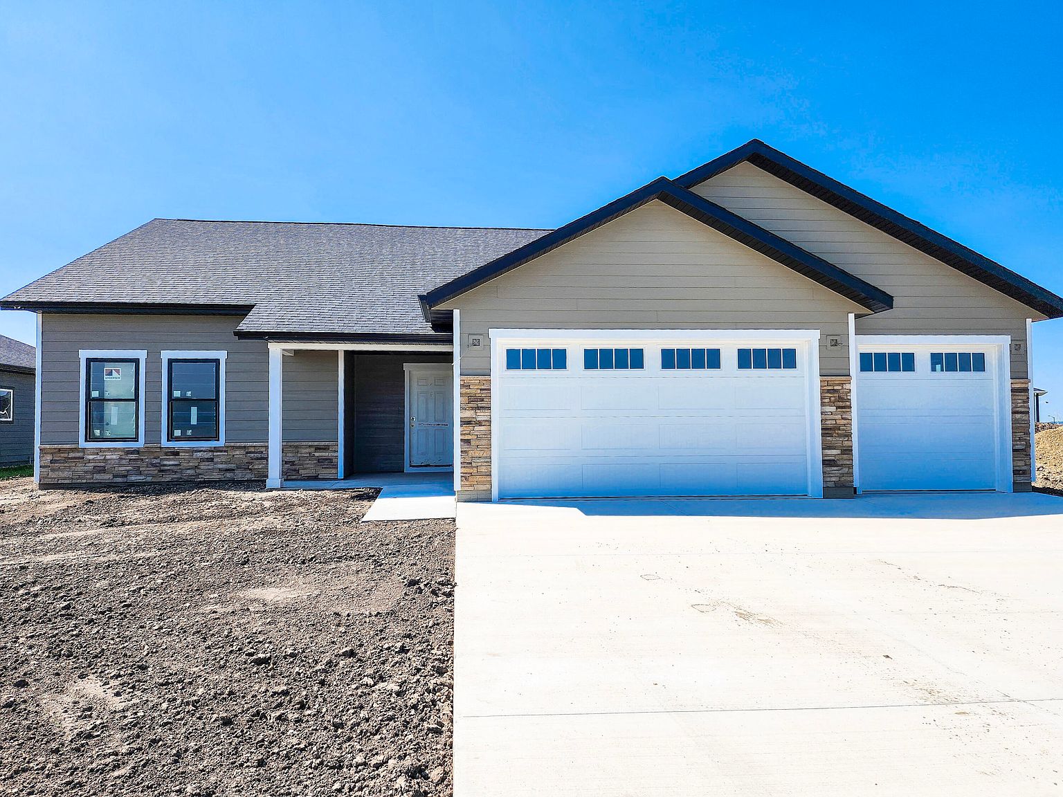 1115 Steamboat Trl, Brookings, SD 57006 | Zillow
