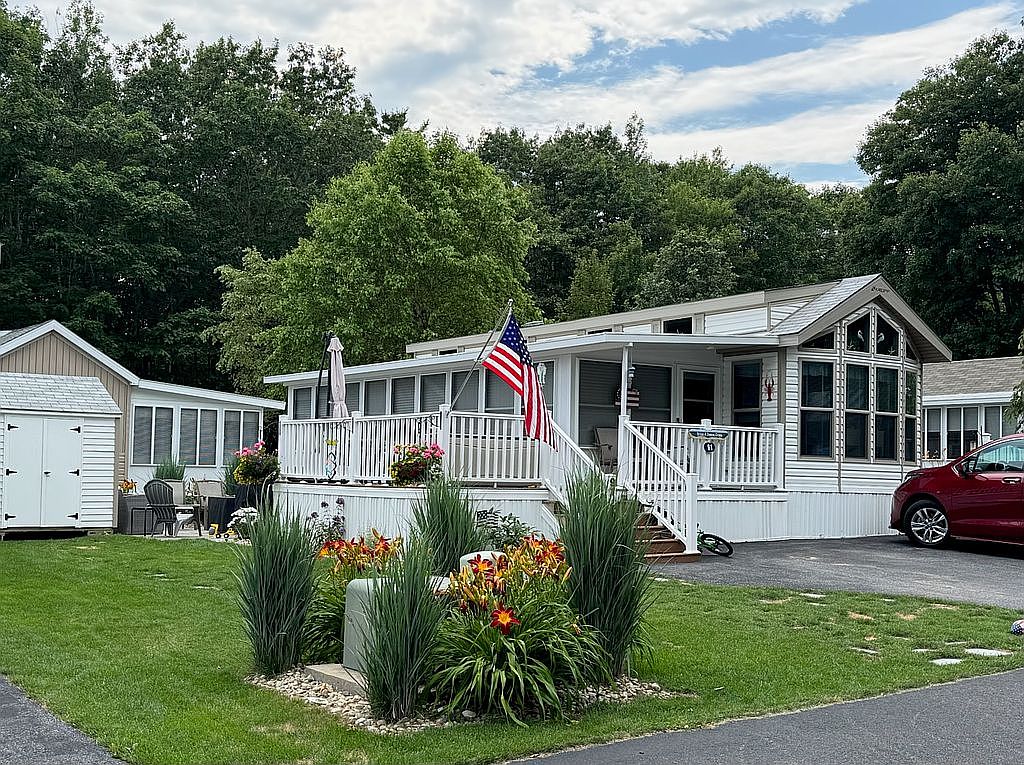 1 Seacoast Lane Off Ross Rd #91, Old Orchard Beach, ME 04064 | Zillow