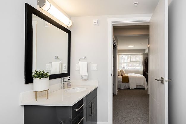 230 Good St, Winnipeg, MB R3C 1C3 | Zillow