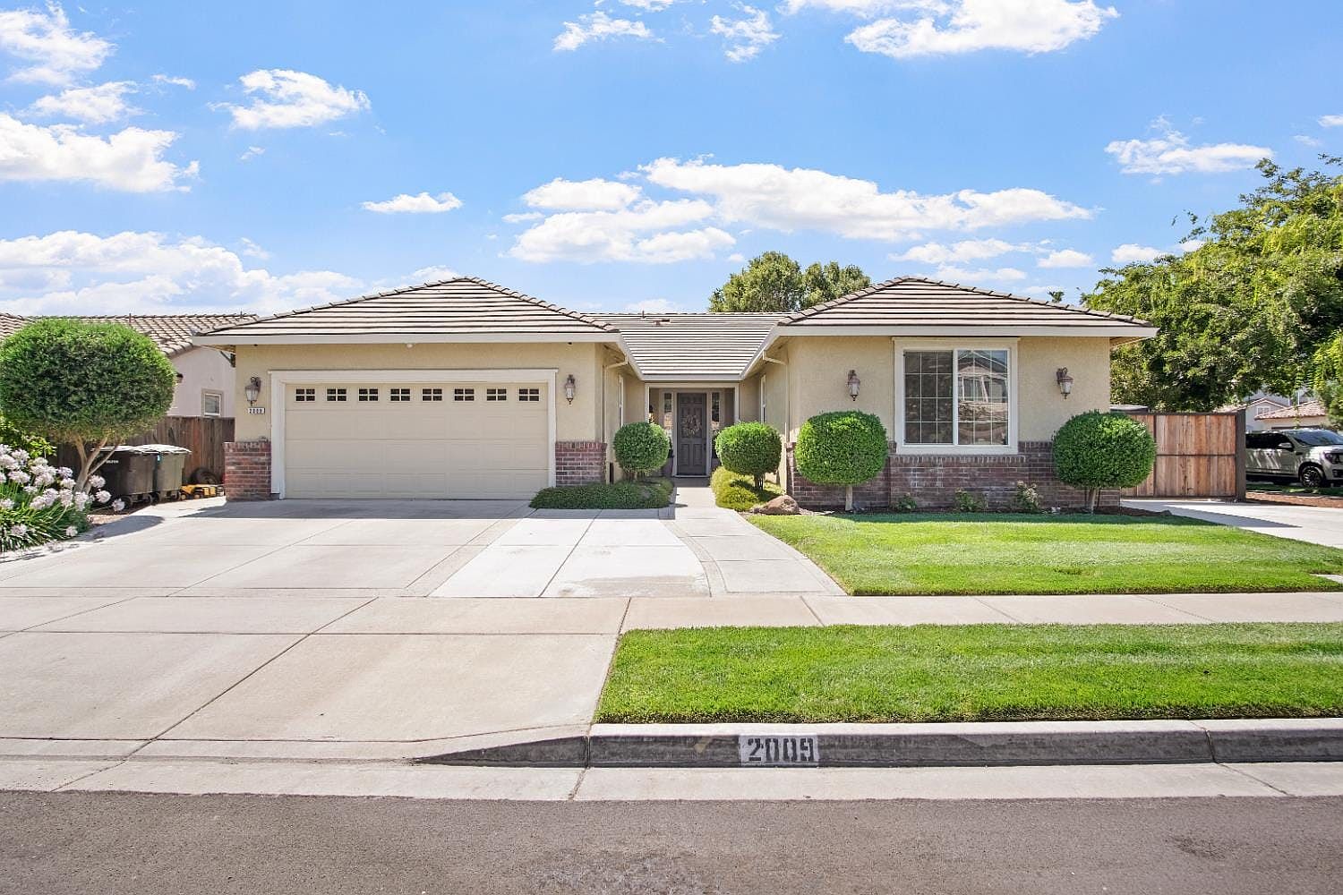 2009 Thomas Taylor Dr, Hughson, CA 95326 | Zillow