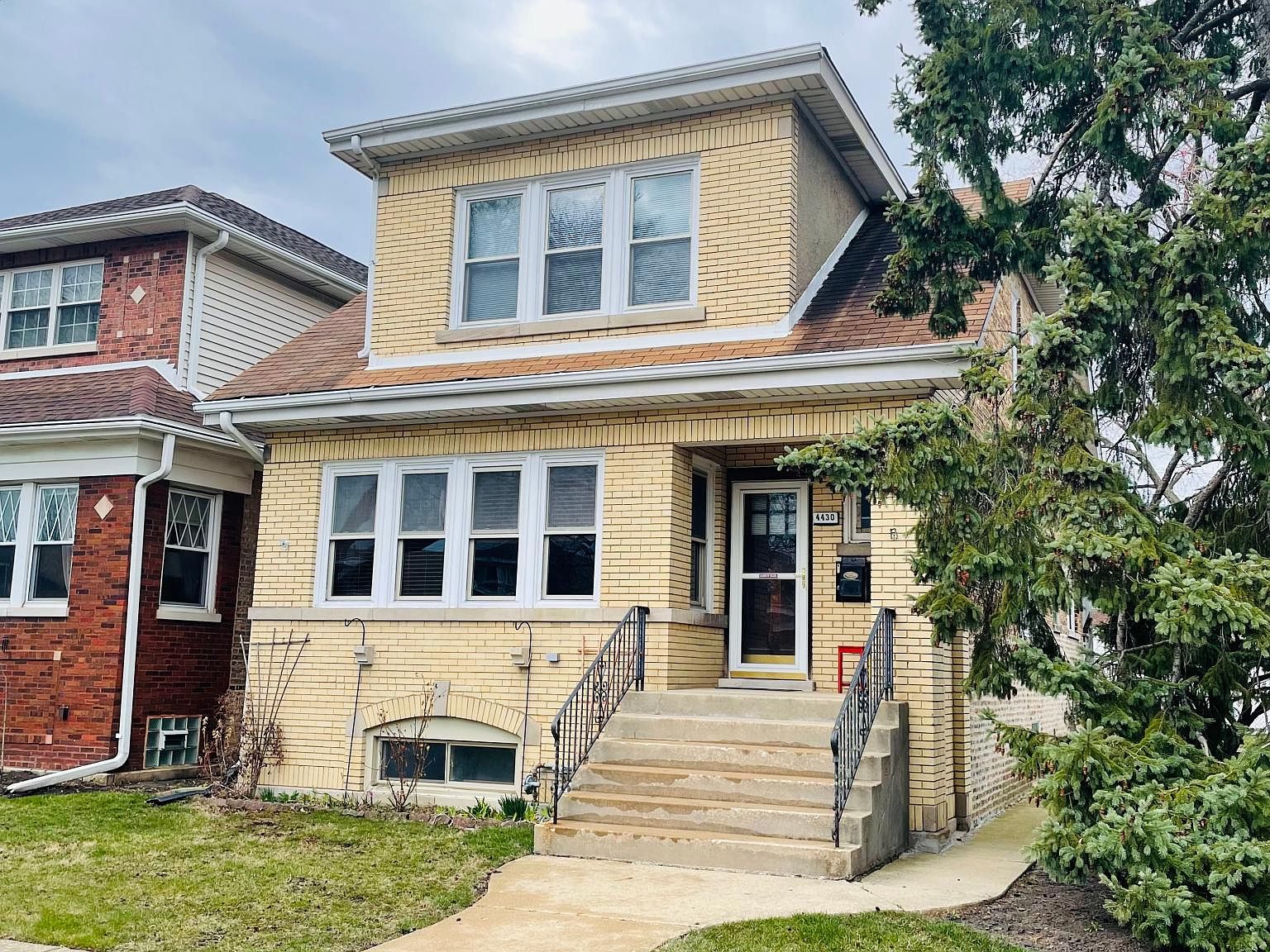 4430 N Monitor Ave #2, Chicago, IL 60630 | Zillow