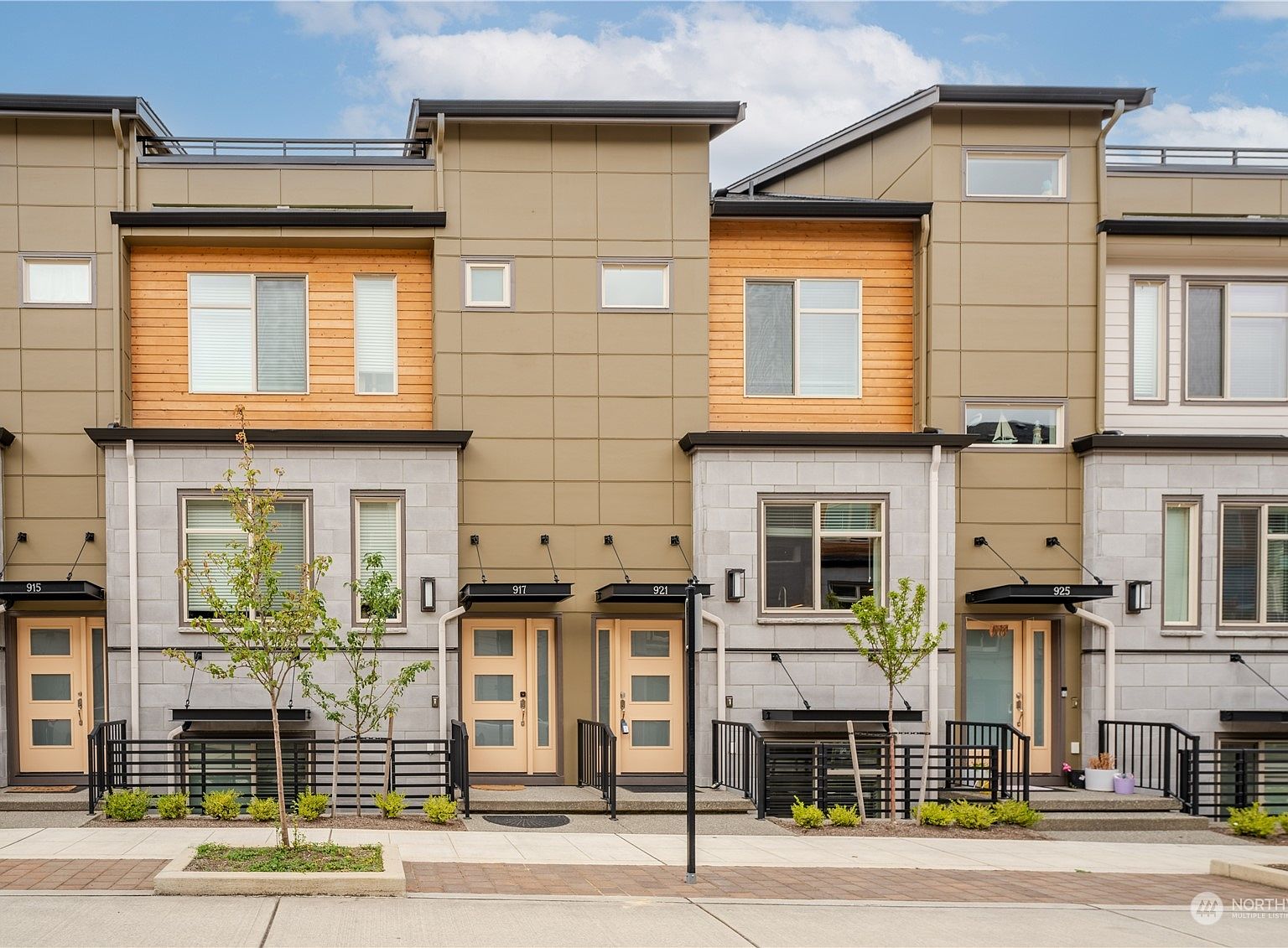 921 6th Avenue NE, Issaquah, WA 98029 | Zillow